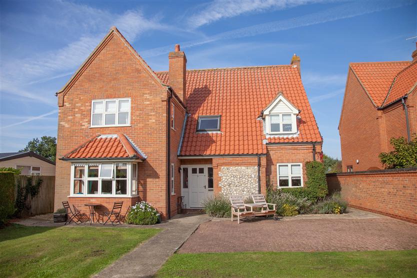 2 Priory Court - Can We Take The Dog